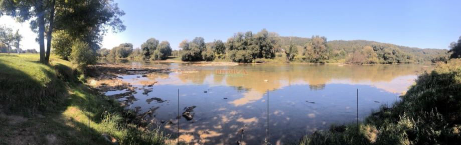 1800 m2 nedaleko rijeke Kupe