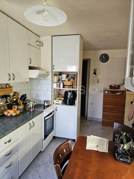 2-SOBAN STANČIĆ 33 m2 S BALKONOM, ĐUREK! PRILIKA! (prodaja)