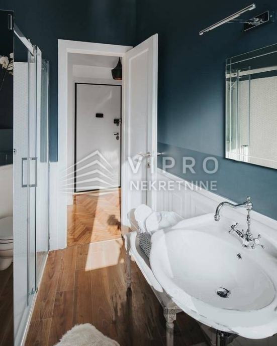 2-S stan 35 m2, centar, lift, luksuzno, novo (prodaja)