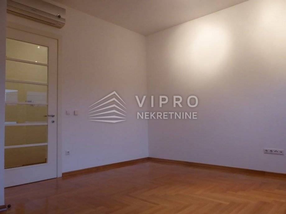 2-s stan 58 m2, Ksaver, Nemetova, VMD gradnja, parkirno mj. (prodaja)