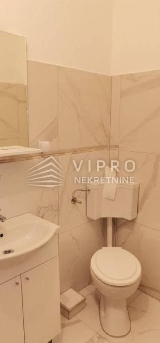 26 m2, garsonijera, ADAPTIRAN, Schlosserove stube, Kaptol, Trg bana Jo ...