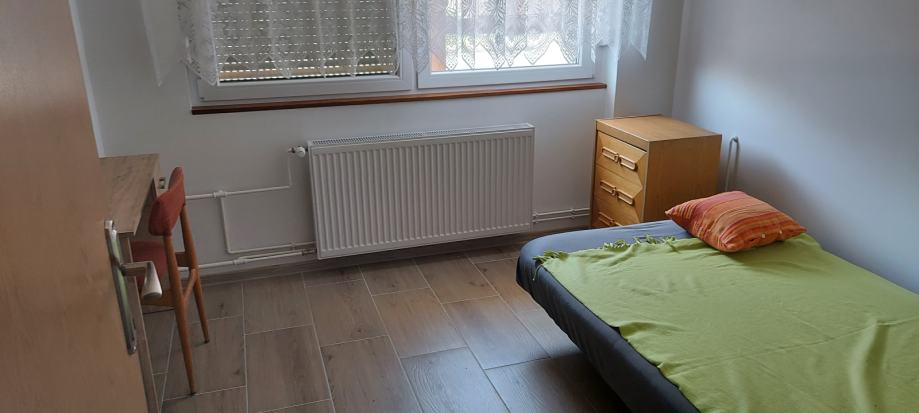 3 sobni stan 70 m2, tražim cimera/icu