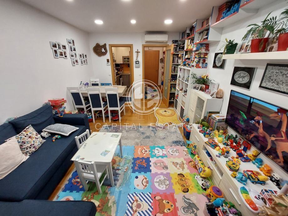 3S stan, 70 m2 , Špansko ( Kod City Centra) (prodaja)