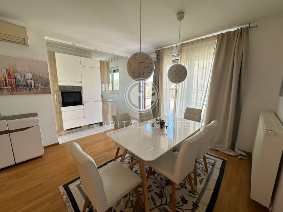 5S luksuzan penthouse, Grada Mainza, 150m2 + GPM (iznajmljivanje)