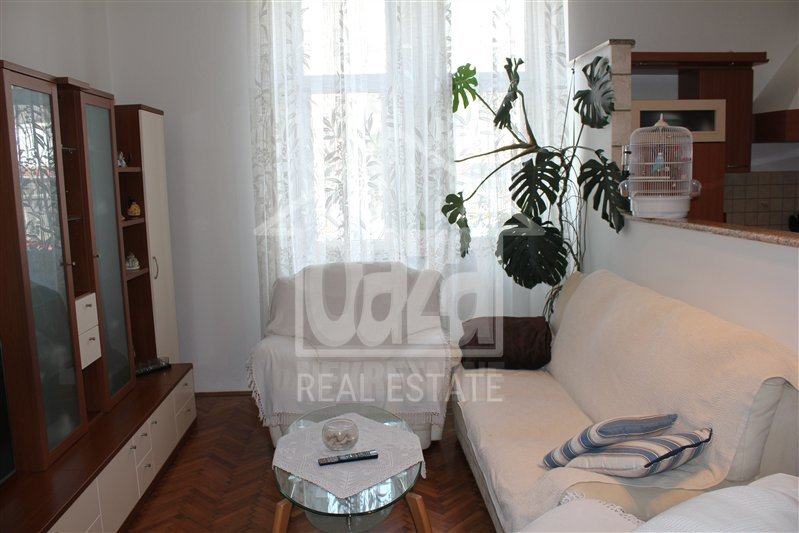90.000 EUR, Rijeka zapad, ispod ZTC centra. (prodaja)