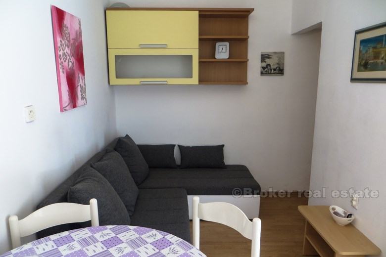 Apartman u centru grada s pravom nadogradnje jos jednog kata, PRILIKA ...