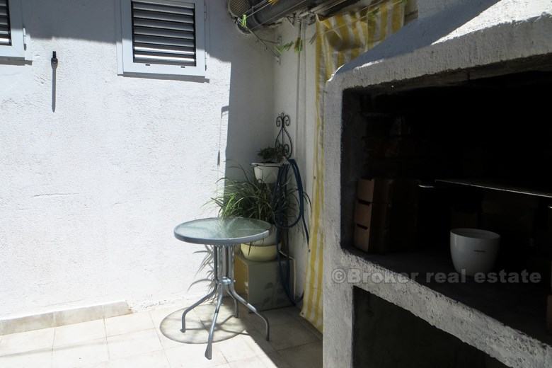 Apartman u centru grada s pravom nadogradnje jos jednog kata, PRILIKA ...