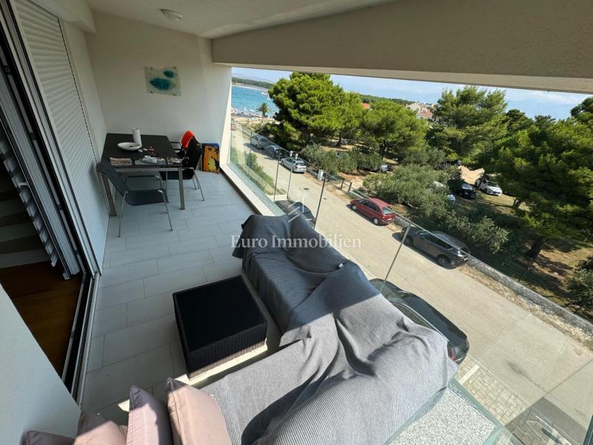 Apartman prvi red Povljana, Pag (prodaja)