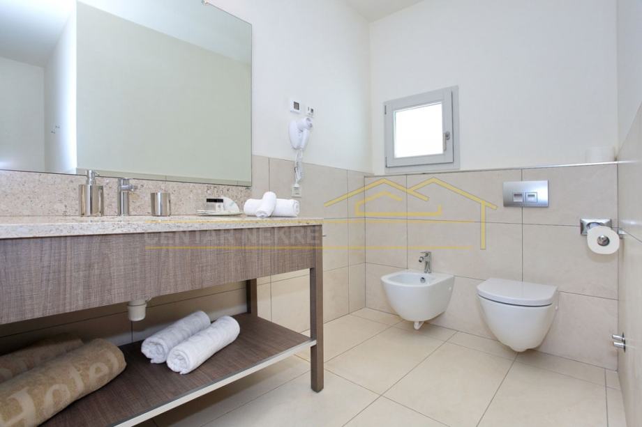 Biograd, apartmani u turističkom resortu (prodaja)