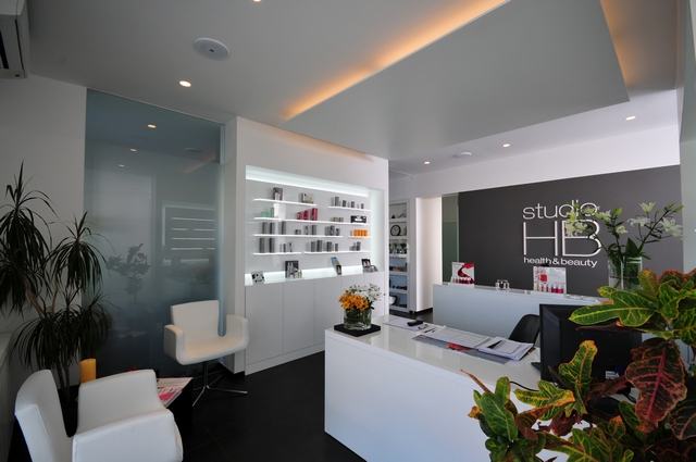 Najam!! IZUZETNO ATRAKTIVAN kozmet. salon, 120m2, Petrova* (iznajmljivanje)