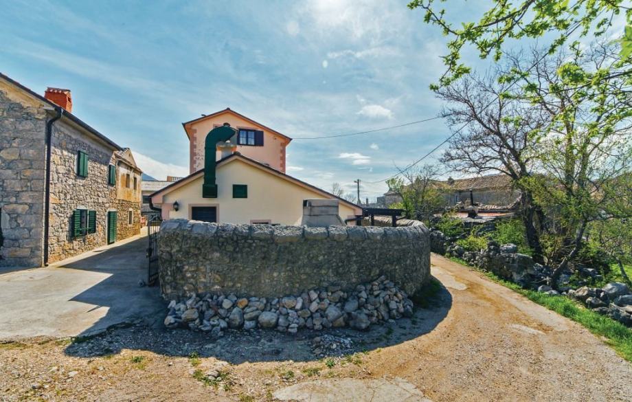 Autohtona primorska kuća (prodaja)