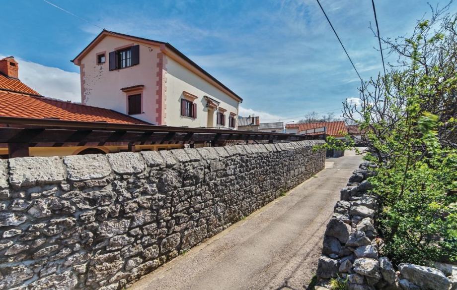 Autohtona primorska kuća (prodaja)
