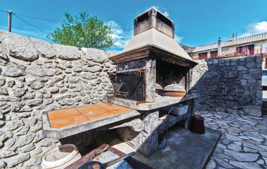 Autohtona primorska kuća (prodaja)