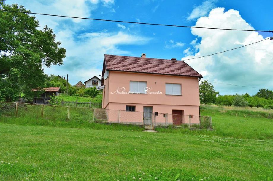 Beletinec: kuća na velikom zemljištu, 9 km od Varaždina! (prodaja)