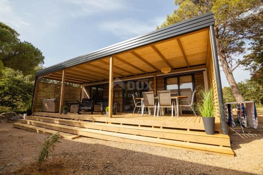 BIOGRAD NA MORU - kuća za ljetovanje (prodaja)