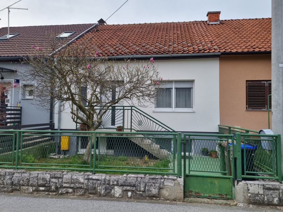 BOTINEC - kuća u nizu - 130 m2 (prodaja)