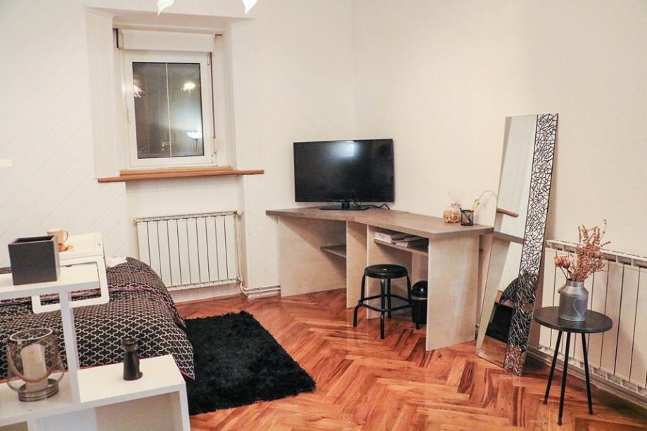 BRITANAC, JEDNOSOBAN STAN, 35 m2 (iznajmljivanje)