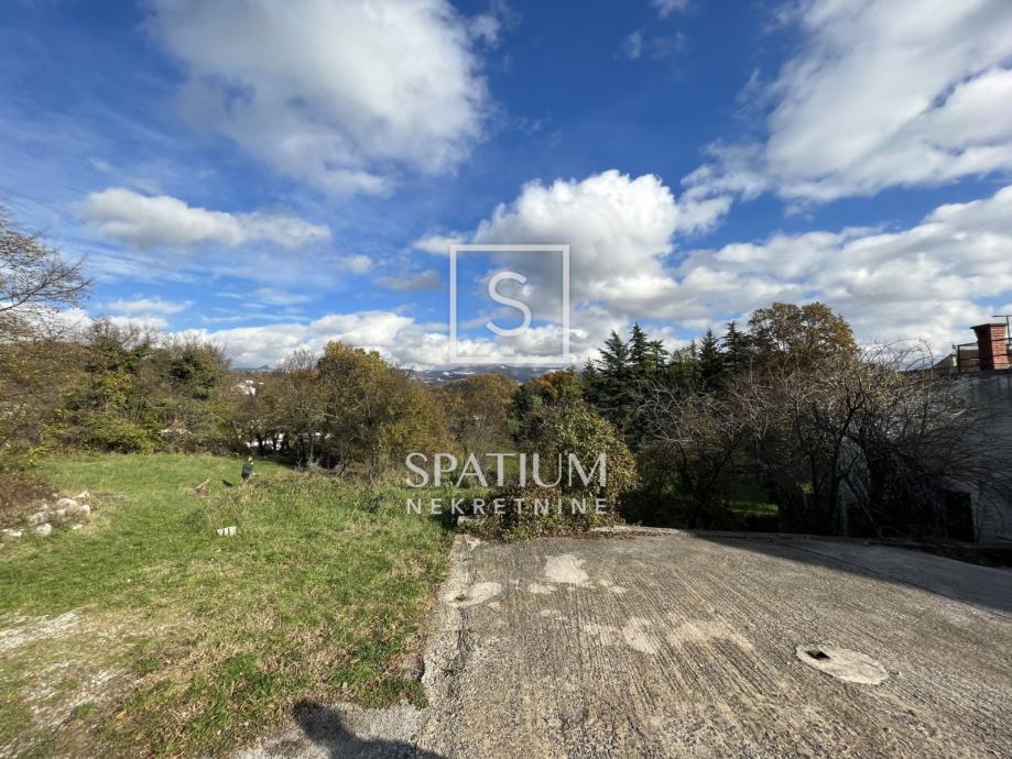 ČAVLE, KRENOVAC, GRAĐEVINSKI TEREN