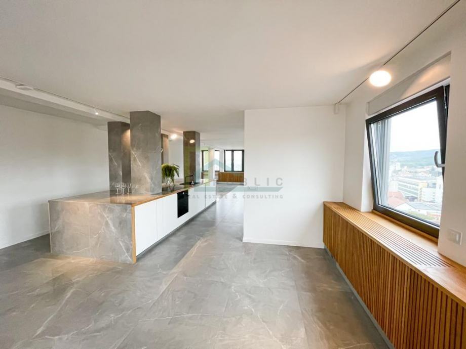 CENTAR 220m2, Grada Mainza (luksuzan 5soban penthouse) (iznajmljivanje)