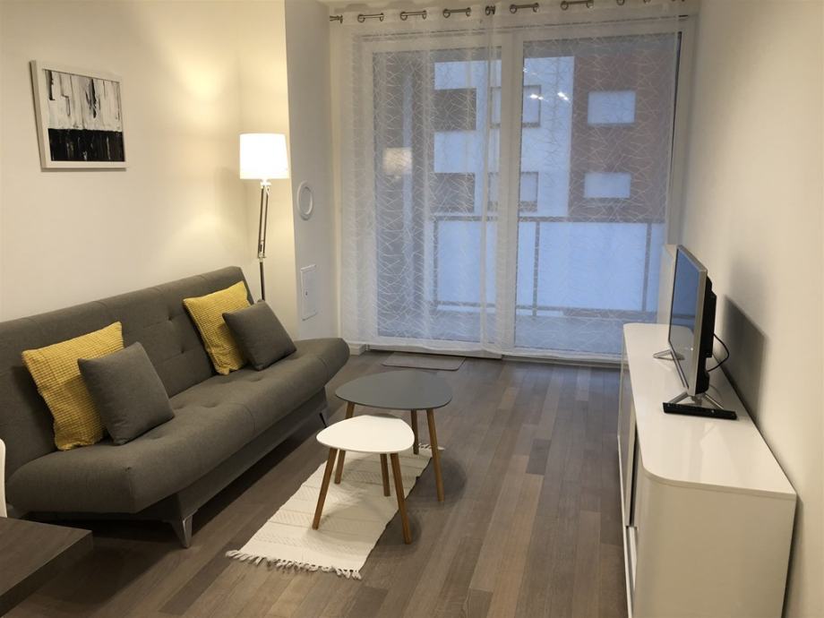 CENTAR, DVOSOBAN STAN 50 m2, novogradnja - GARAŽA - PRVI NAJAM ...