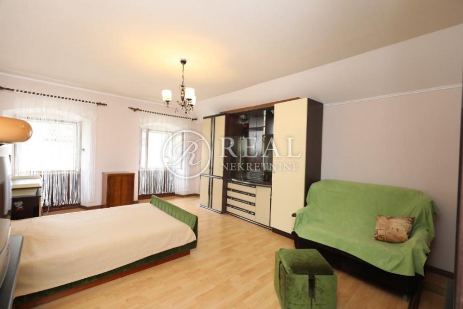 Centar, stan 2SKL, 65 m2 (iznajmljivanje)