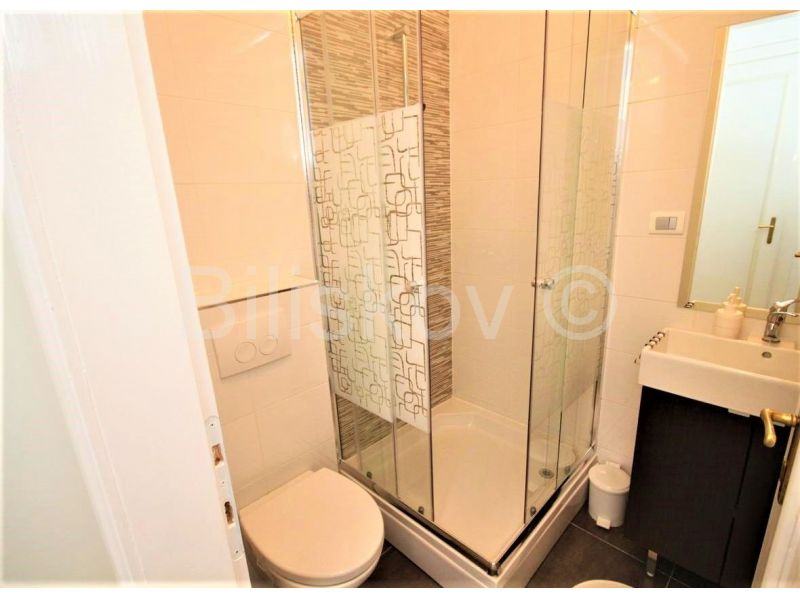 PRILIKA - Centar, Trg bana J. Jelačića, pogled na katedralu (prodaja)