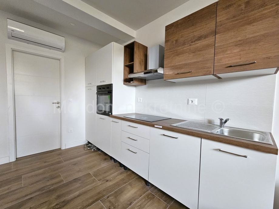 Centar, Nova Ves, prekrasan 2 soban stan, 50m2, parking (iznajmljivanje)