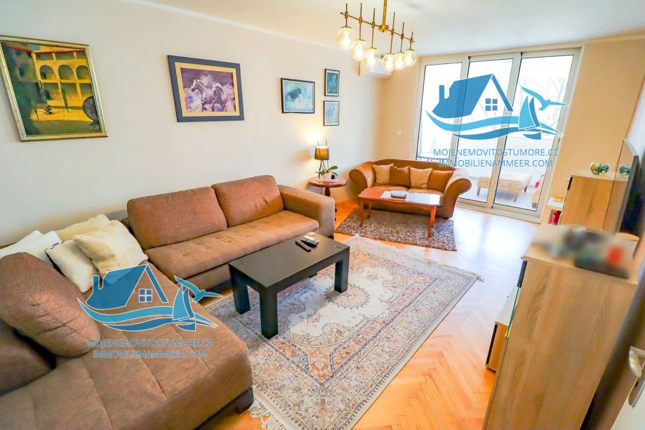 Kompletno renoviran stan u centru Bara (prodaja)