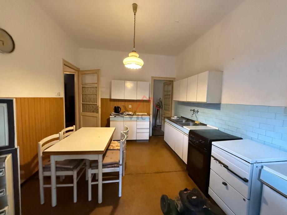 CRIKVENICA - Kuća blizu centra (prodaja)