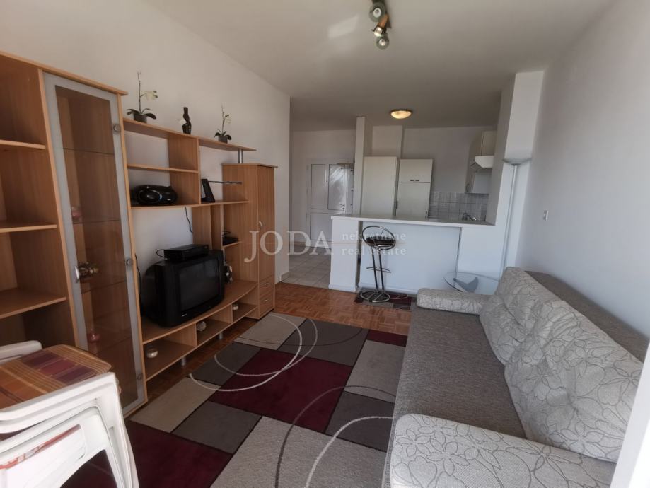 Crikvenica stan 42m2 (prodaja)