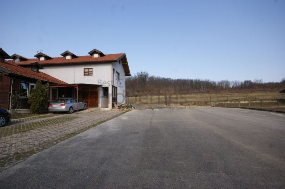 DONJA BISTRA - STAMBENO GOSPODARSKI OBIJEKT, IDEALAN ZA STARAČKI DOM ...