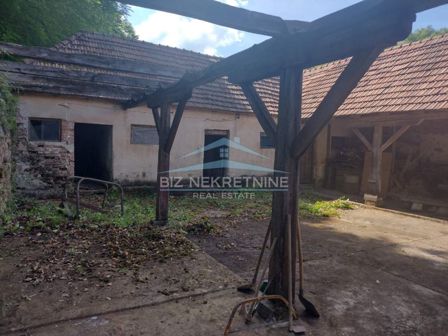 DRAGULJ NA KORANI - kuća+54000 m2