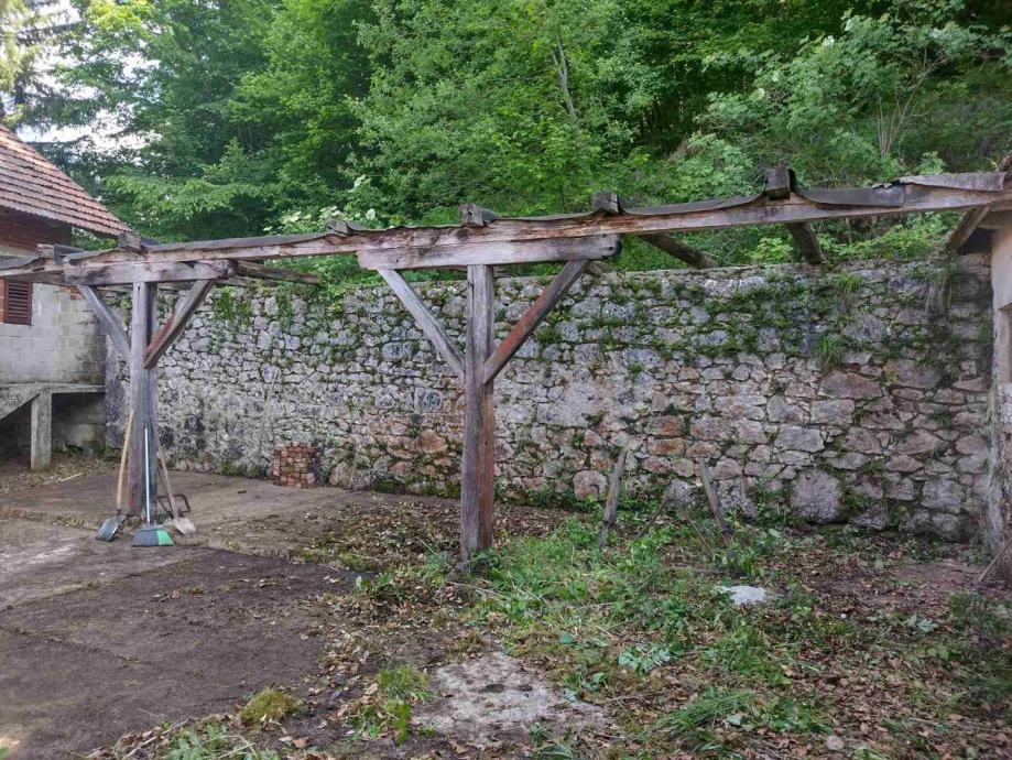 DRAGULJ NA KORANI - kuća+54000 m2