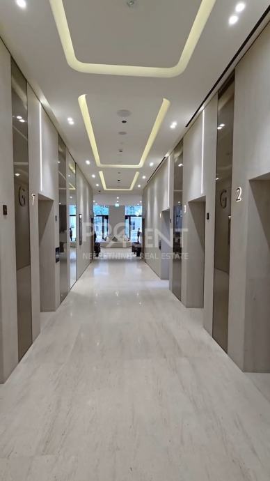 DUBAI, BINGHATTI PHANTOM, STAN, PRODAJE SE (prodaja)