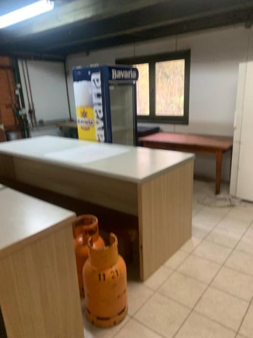 KUĆA ZA ODMOR + SOBE(REST.+SOBE),80 m2 +80 m2 +NATKR. TERASA ...