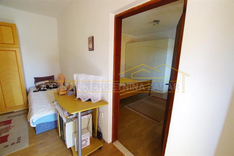 Biograd - dvojna kuća 100 m od plaže (prodaja)