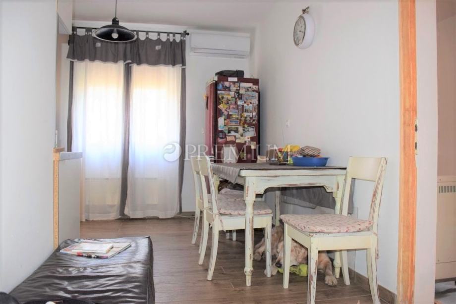 Dvosoban stan od 50 m2 !! Novo adaptiran!! (prodaja)