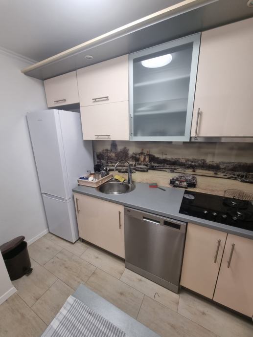 Dvosoban stan, Split, Kamen (iznajmljivanje)