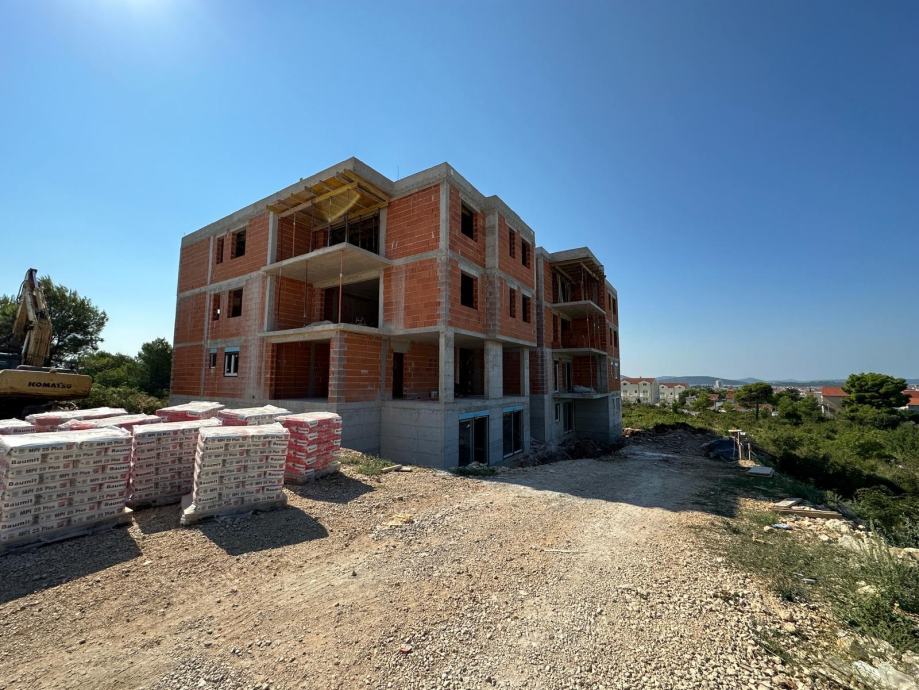 Dvosobni stan s pogledom na more na prvom katu, Vodice, 84,62 m2 (prodaja)