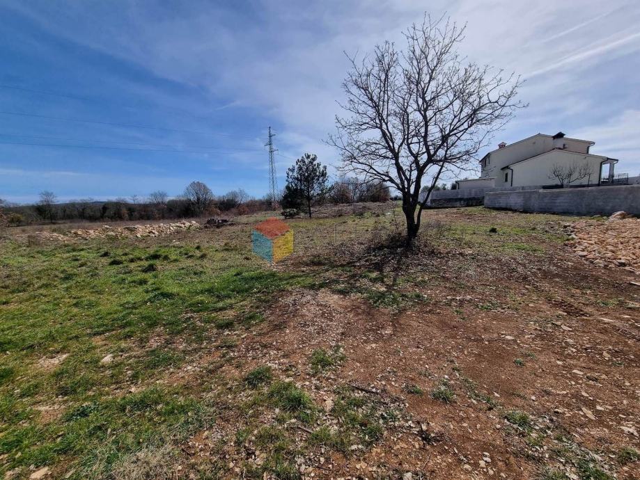 Okolica Labina, Građevinsko zemljište 1185m2