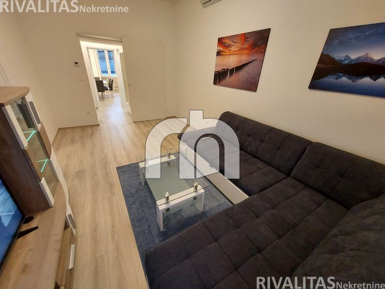 Centar, Primorska ulica, 55m2 + 20m2 terasa - BEZ PROVIZIJE ZA KUPCE ...