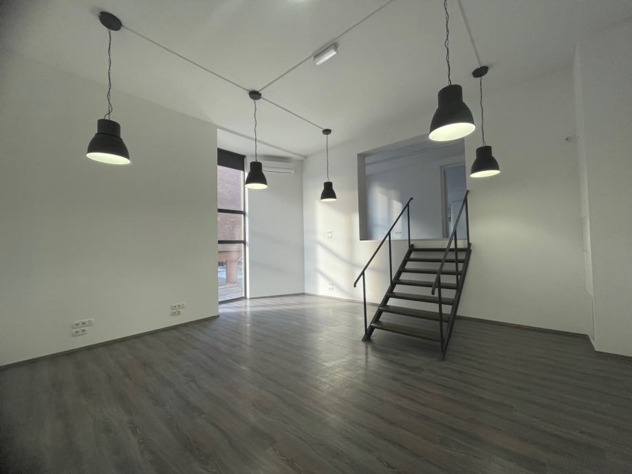 FREKVENTNA LOKACIJA UREĐEN POSLOVNI PROSTOR VARAŽDIN 208.85 m2 ...