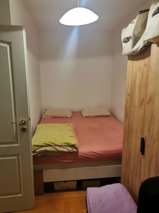 Funkcionalan manji stan ulica Grada Mainza 26 (prodaja)