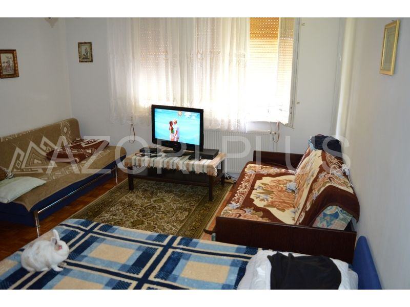 Gajnice-stan 50 m2 na 1. katu (prodaja)