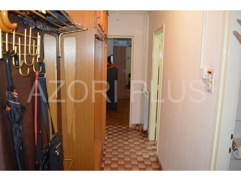 Gajnice-stan 50 m2 na 1. katu (prodaja)