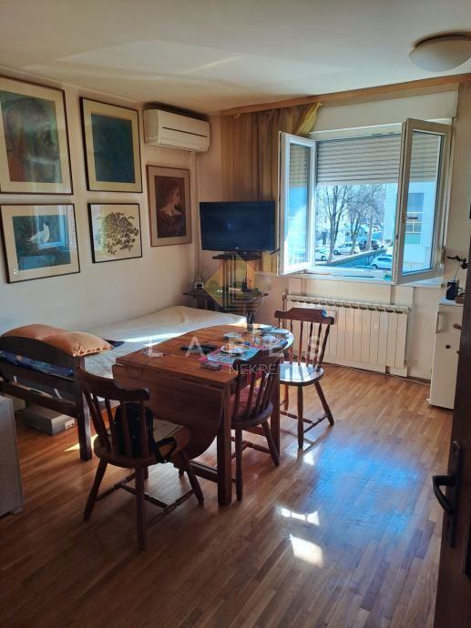 GARSONIJERA GAJNICE (prodaja)