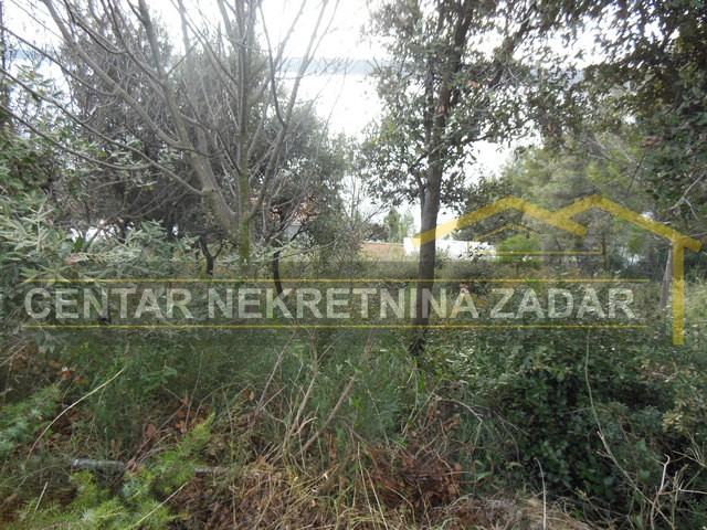 Posedarje, građevinski teren drugi red od mora