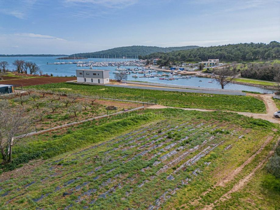 Građevinsko zemljište 70m od mora,pogled more,Medulin,Pomer