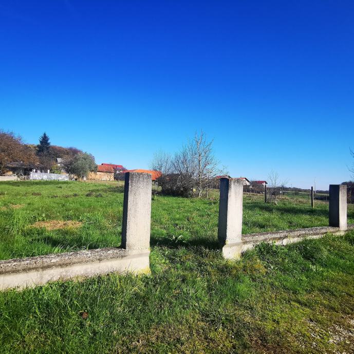 Građevinsko zemljište 581 m2 ili 1162 m2 Pavučnjak / Rakov potok