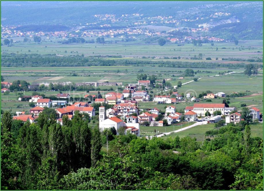 Građevinsko zemljište Trilj, Košute